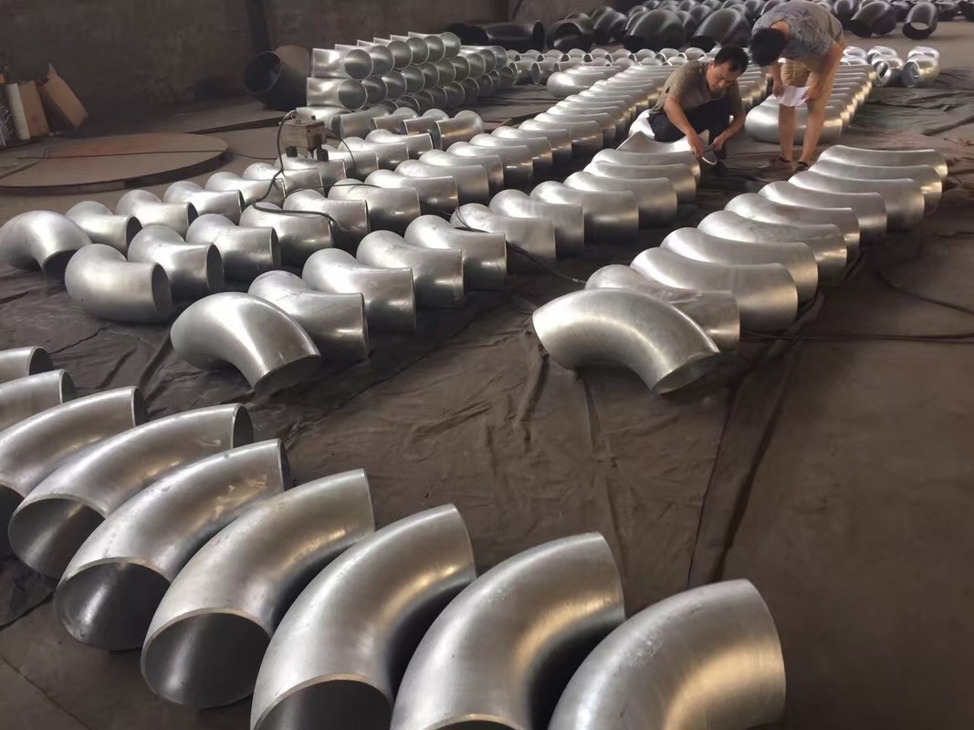 Rohrbogen DIN 2605 Bauart 3, 45 15 MO 3 . Rohrbogen DIN 2605 Bauart 5 ...